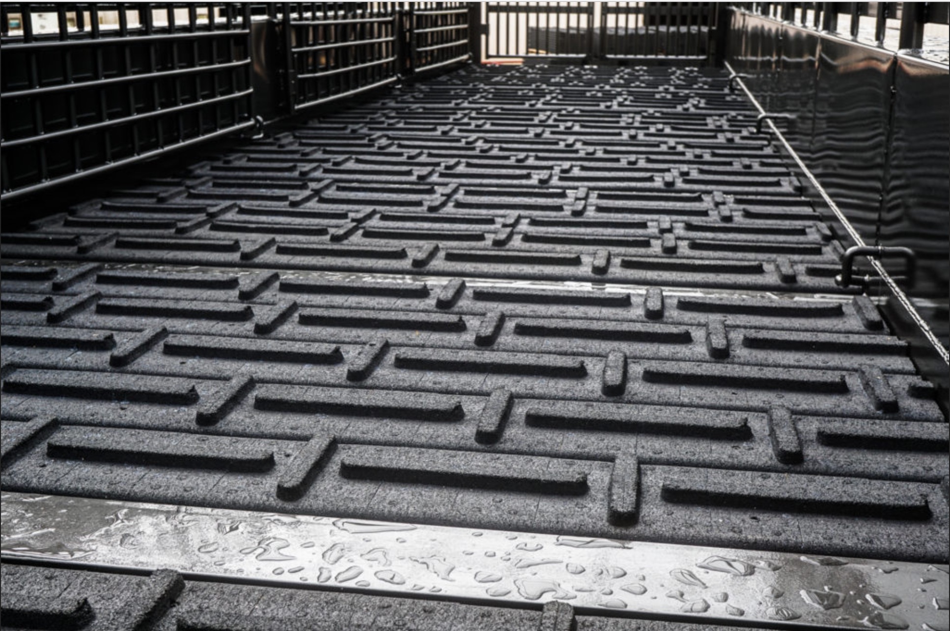 Versatile Composite Boards - Scrap Tire News: Tire and Rubber Recycling ...