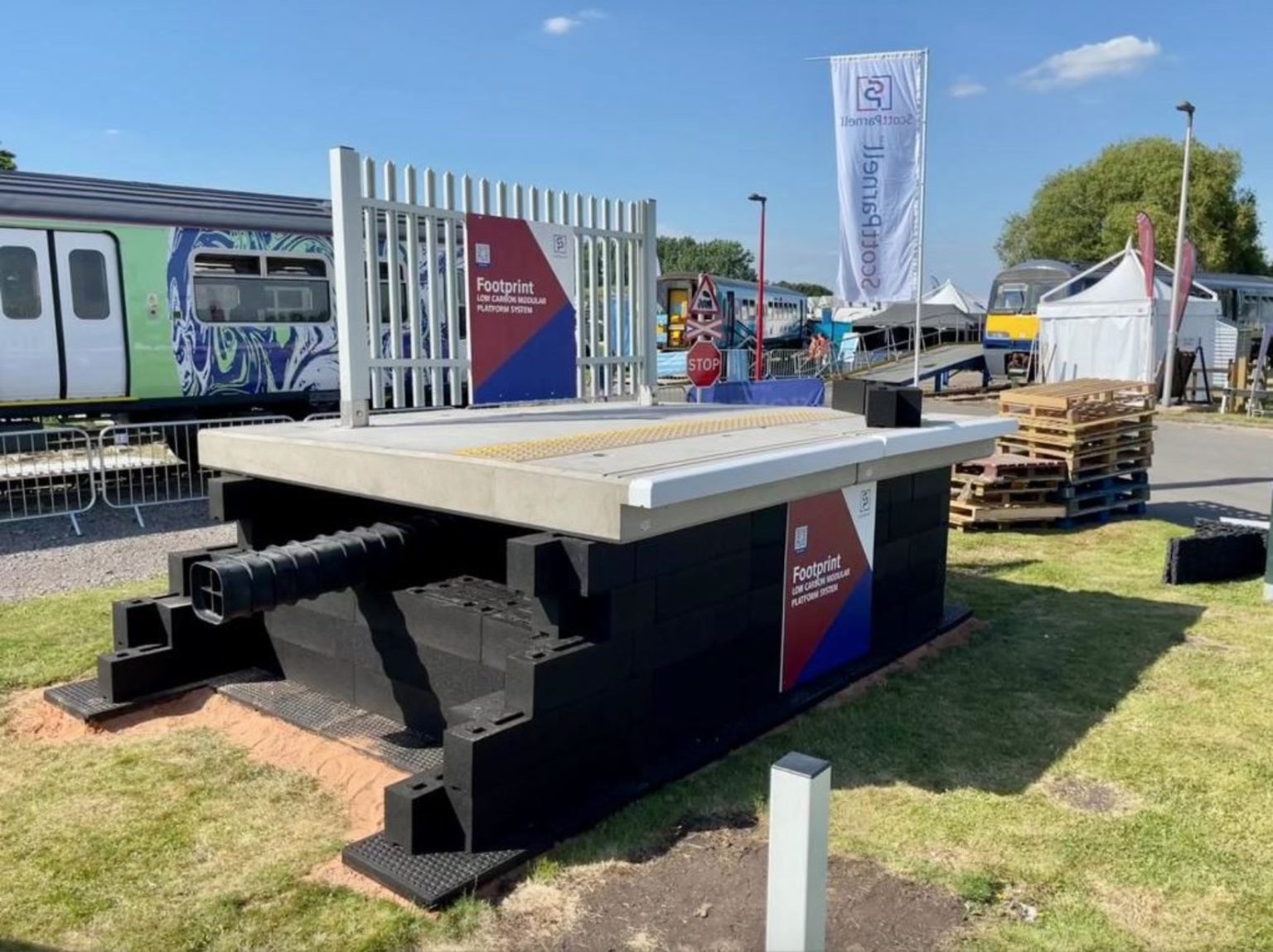 Modular Rail Platform From Recycled Rubber - Scrap Tire News: Tire and ...
